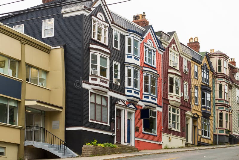 Moderne Rijtjeshuizen Gouden Kusten Redactionele Foto - Image of wijd ...