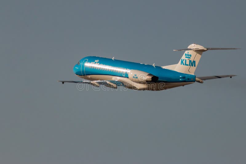 KLM Cityhopper Fokker 70 editorial photography. Image of vacation - 68516587