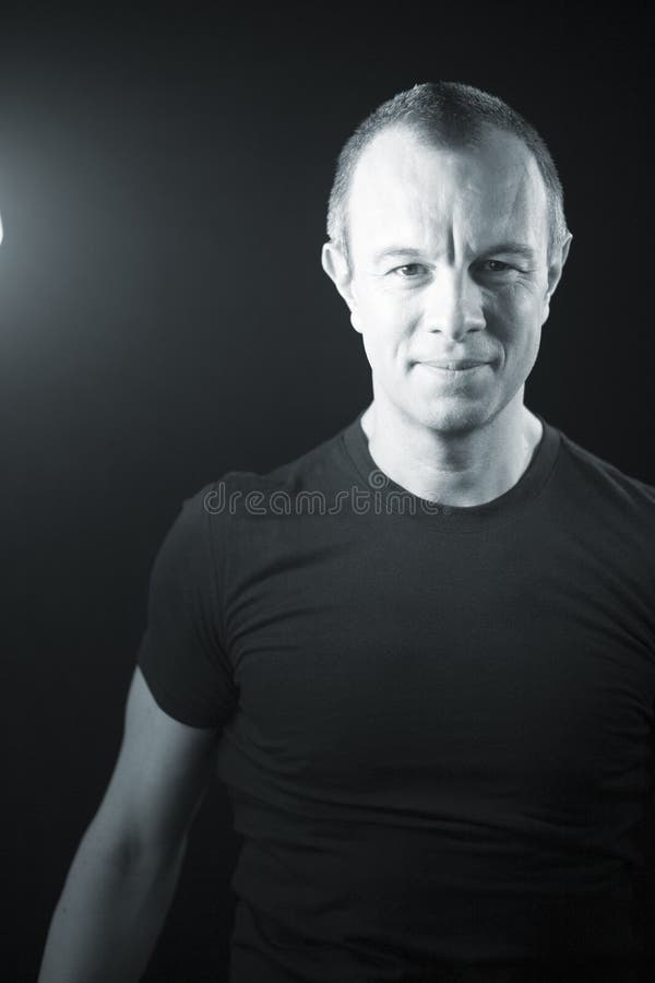 Knappe Die Mens in Jaren '40 is Verouderd Stock Afbeelding - Image of ...