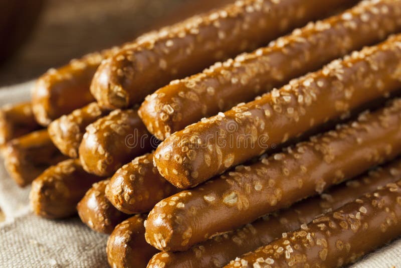 Zoute pretzelkoekjes stock foto. Image of koekje, pretzels - 37187566