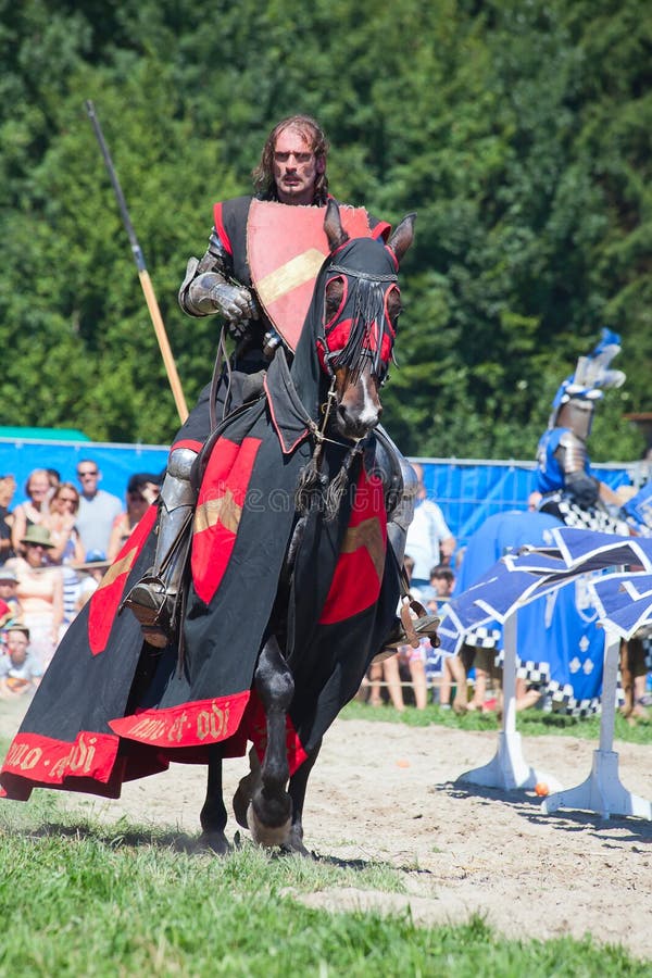 Knight on the horse editorial stock image. Image of fight - 27136069