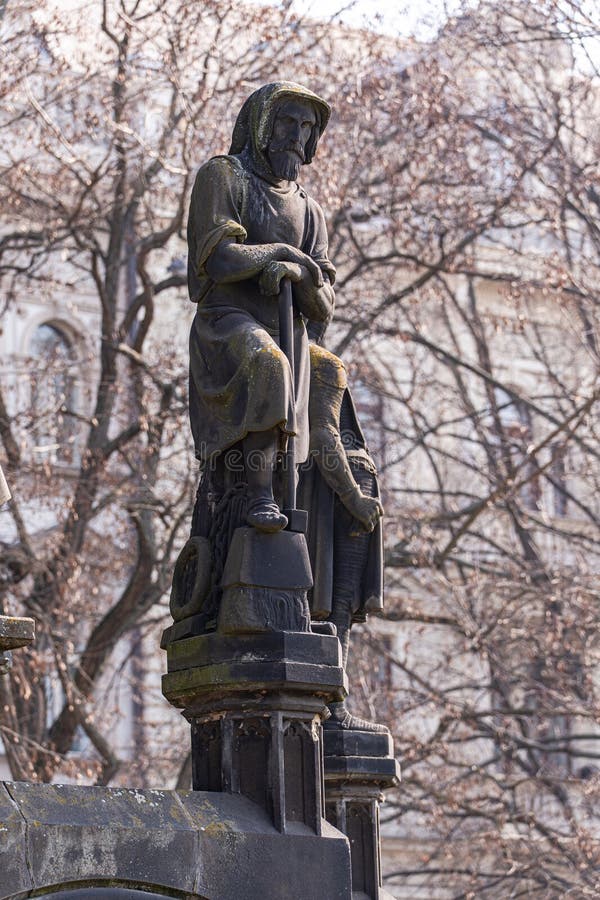 Knight Statue in Old Prague Editorial Image - Image of detail, exterior ...