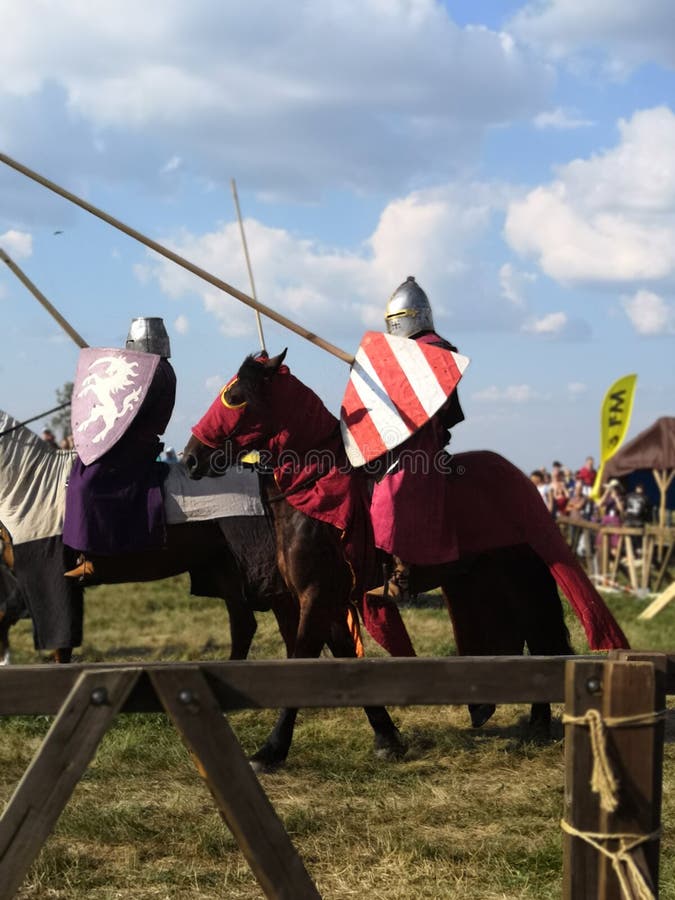 Ritterliches Turnier, Historische Wiederinkraftsetzungsrekonstruktion ...