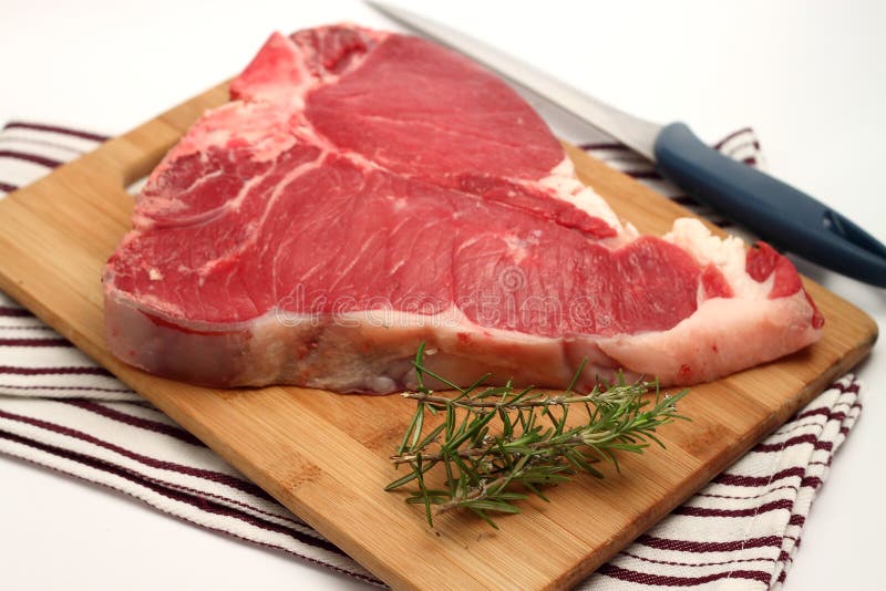 T-Bone-Steak stockfoto. Bild von rindfleisch, bratpfanne - 18690516
