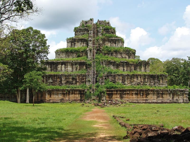 Ko Ker Pyramid of Cambodia. Stock Image - Image of history, cambodia ...