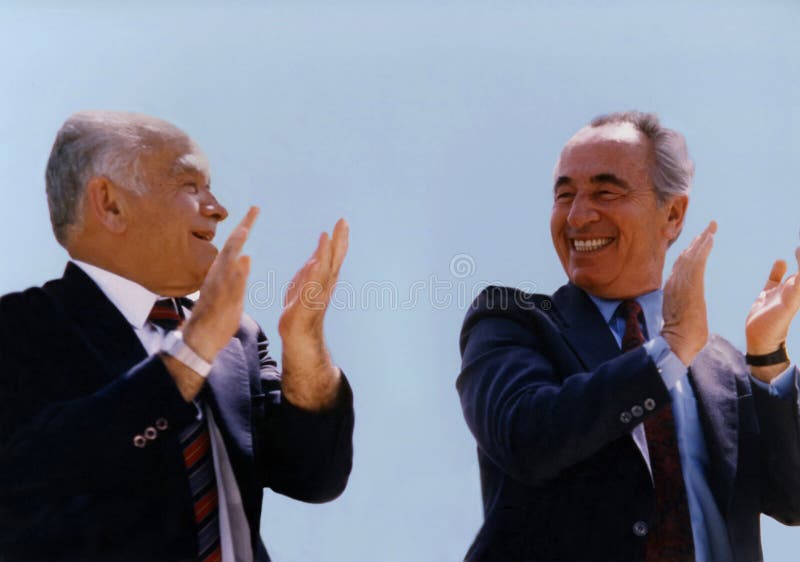 George H W Bush Och Shimon Peres Foster American-Israeli Diplomacy ...