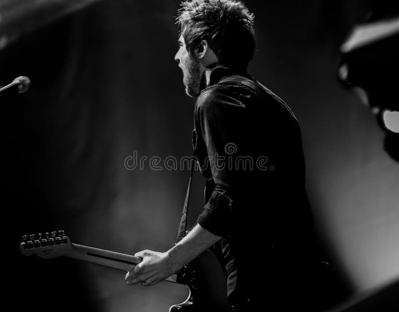 Kodaline editorial stock photo. Image of stage, irish - 38883513
