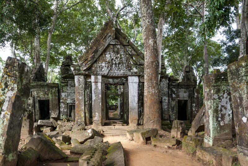 Koh Ker Temple Complex, Angkor, Cambodia, Asia Stock Photo - Image of ...