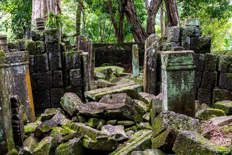 Koh Ker Temple, Siem Reap Cambodia Sep 2015. Stock Image - Image of ...