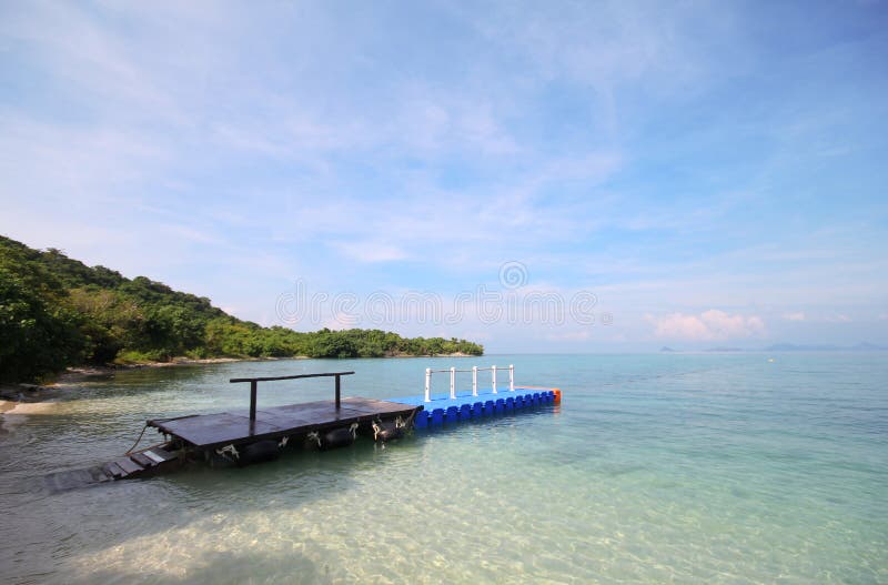 Koh Kham, Kham Island stock image. Image of wave, diving - 44448593
