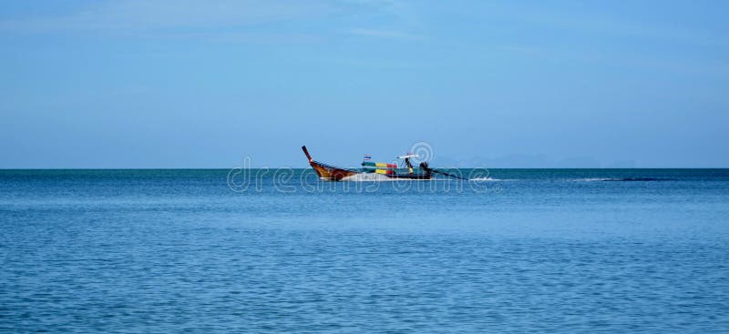 KOH LANTA, THAILAND - 19 02 2017 Fischerboot Redaktionelles Stockfoto ...