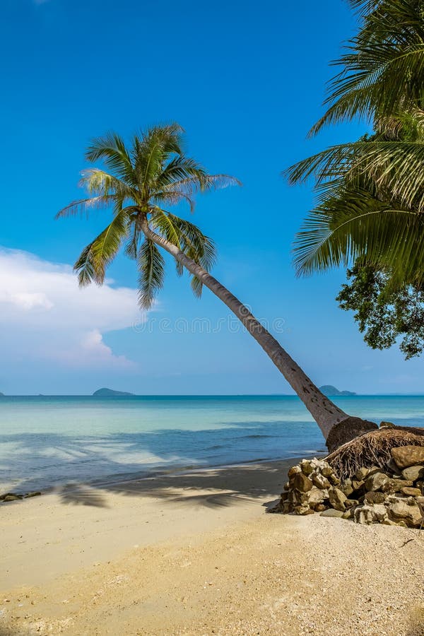 Koh Laoya Lao Ya foto de archivo. Imagen de océano, nube - 116149962