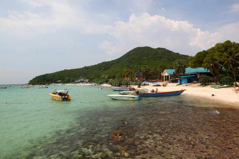 Koh Larn Island, Thailand editorial photography. Image of tourism ...