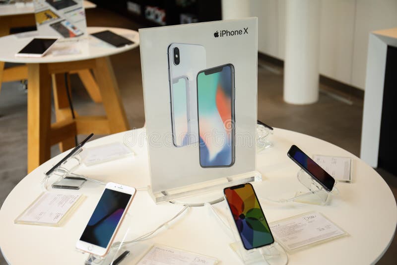 Apple Store Retail Stores Dealing IPhone X and IPad Pro Editorial Photo ...