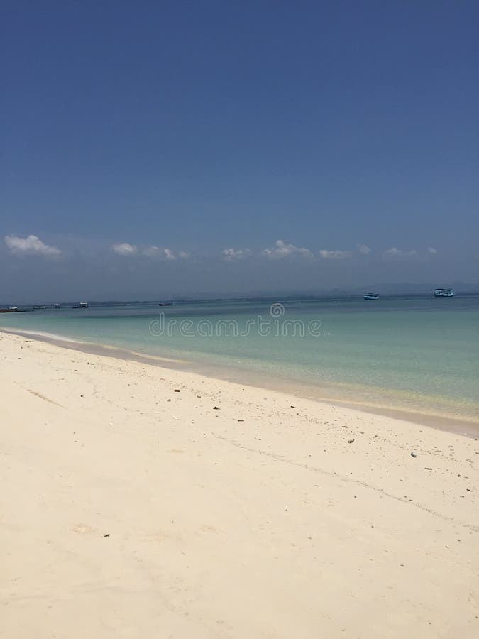 Koh talu beach stock image. Image of horizon, caribbean - 54383723