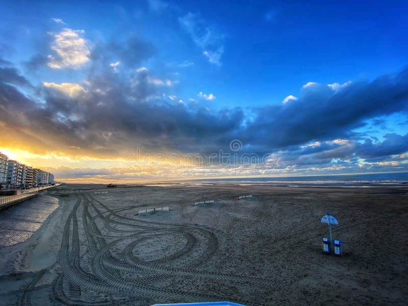 Koksijde bad editorial stock image. Image of sunset - 266064979