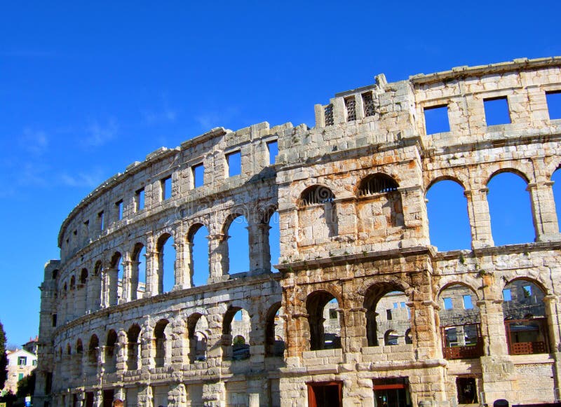 Koloseum pula zdjęcie stock. Obraz złożonej z landmark - 1941754
