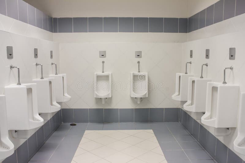 Komfort-Toiletten-Toiletten Stockbild - Bild von reihe, farbe: 32378001