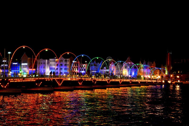 Koningin Emma Brug redactionele afbeelding. Image of kleur - 67304625