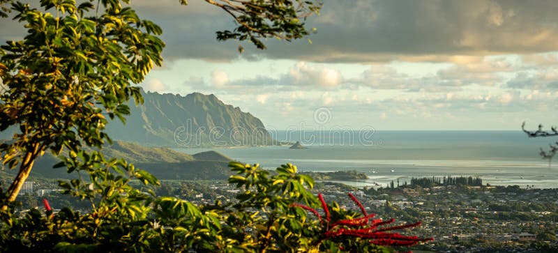 Koolau Mountain Range, Oahu, Hawaii Stock Image - Image of erosion ...