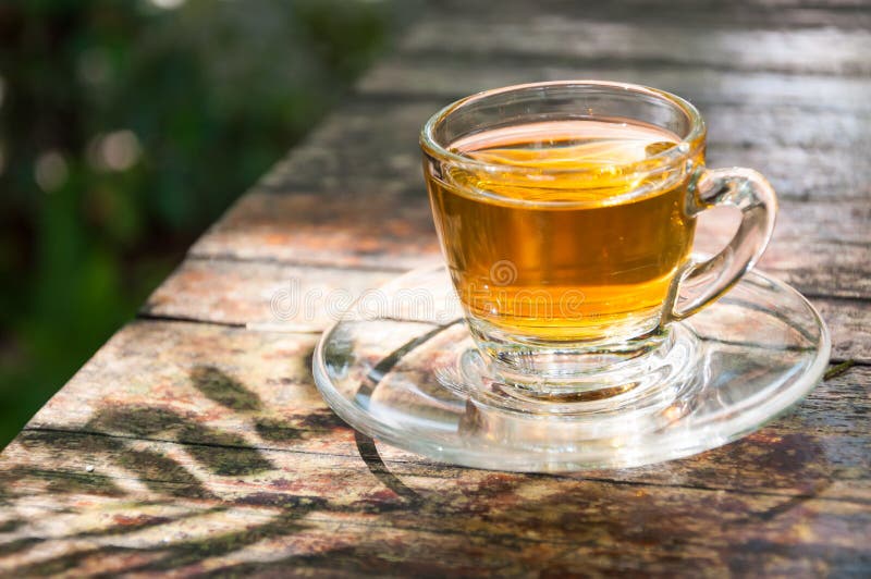 Kop thee stock foto. Afbeelding bestaande uit grafisch - 113645716