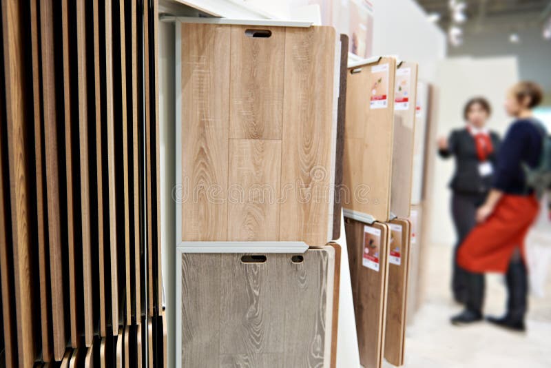 Koper En Verkoper Die Koopovereenkomst Ondertekenen Met Details Van ...