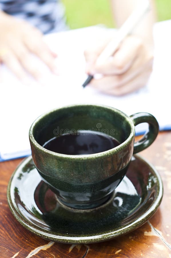 Kopp kaffe. arkivfoto. Bild av folk, utbildning, jobb - 31884724