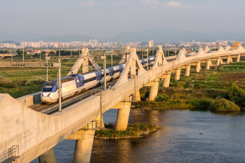 Bullet, Train, Locomotive Picture. Image: 109891845