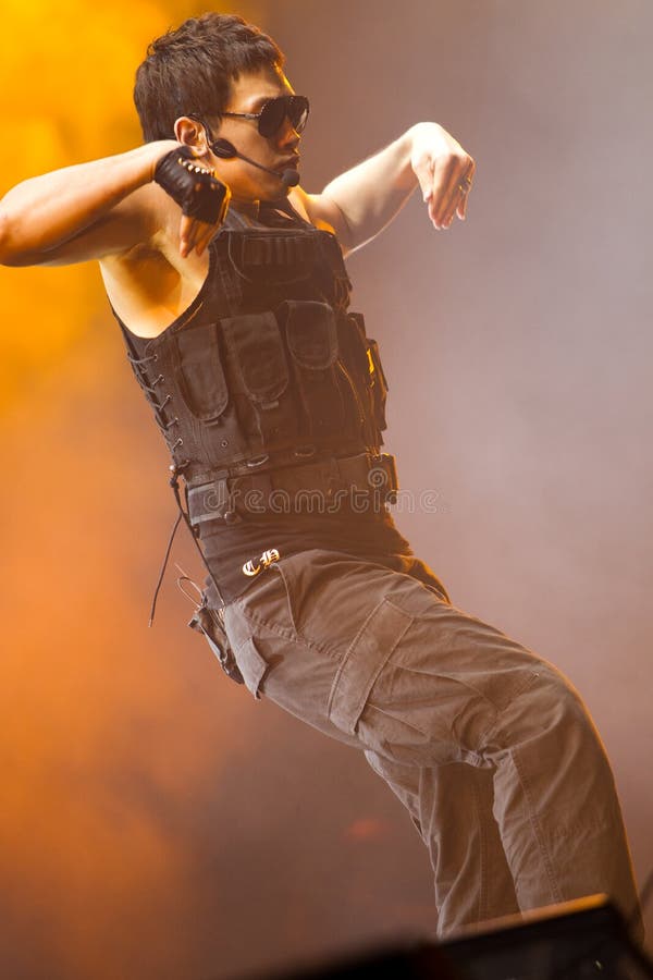 Korean Kpop Rain Performs on Stage in Sepang Editorial Image - Image of ...