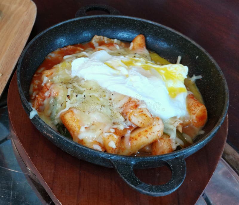 Korean Rice Cake Stick in Spicy Sauce - Tteokbokki Stock Image - Image ...