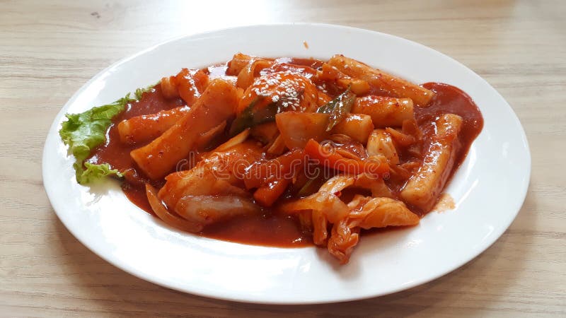 Korean Simmered Rice Cake Tteokbokki Stock Image - Image of cake, rice ...