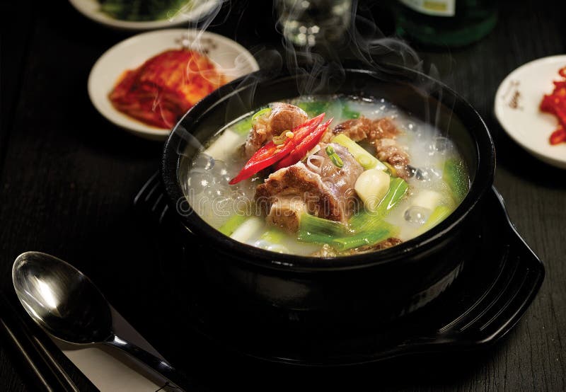 Koreansk Kryddig Traditionell Mat Arkivfoto - Bild av traditionellt ...