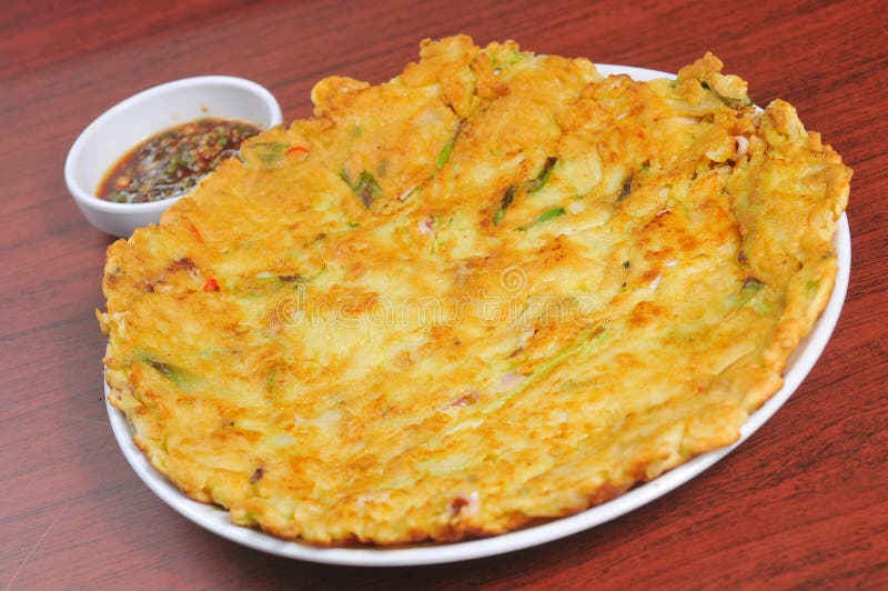 Koreansk potatiskaka arkivfoto. Bild av bläckfisk, kruka - 31762366