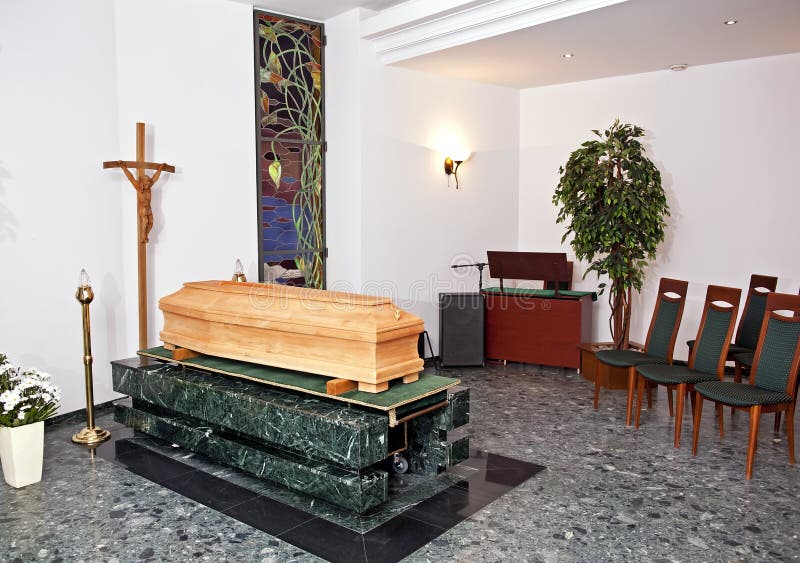 Kostnica zdjęcie stock. Obraz złożonej z trumna, ceremonia - 21760882