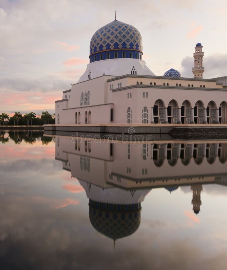 Floating Mosque in Sabah, Malaysia Stock Image - Image of holy, islam ...