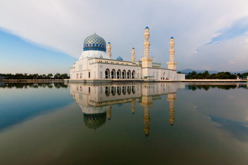 Kota Kinabalu Floating Mosque Stock Photo - Image of destination, faith ...