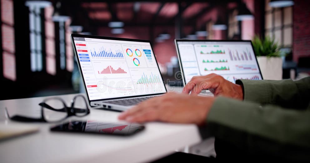 226,358 Analytics Stock Photography Stock Photos - Free & Royalty-Free ...