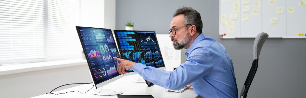 141 Desktop Computer Employee Dashboard Stock Photos - Free & Royalty ...