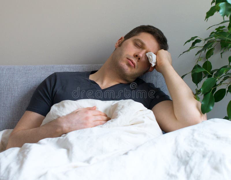 Kranker Mann stockfoto. Bild von kaukasisch, gesundheit - 68258820