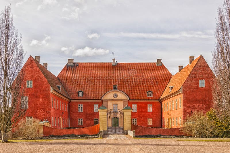 Krapperups Slott, Främre Fasad Arkivfoto - Bild av gammalt, buske: 52372506