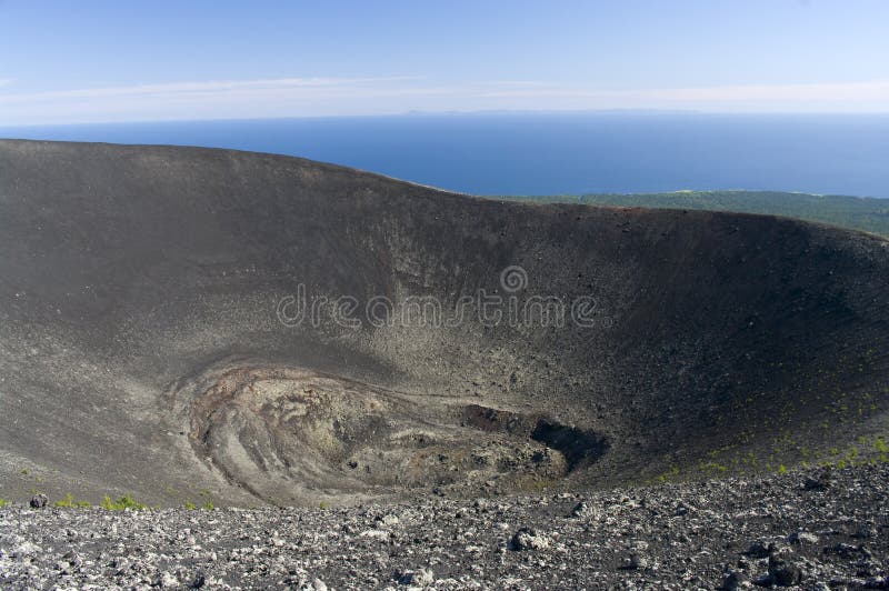 Krater Stratovolcano Tyatya Stock Image - Image of nature, vulkan: 19591257