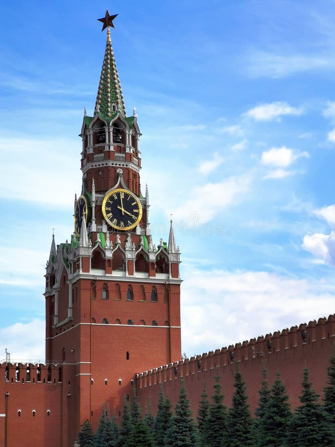 The Kremlin, Moscow. View from Red Square Stock Image - Image of tower ...