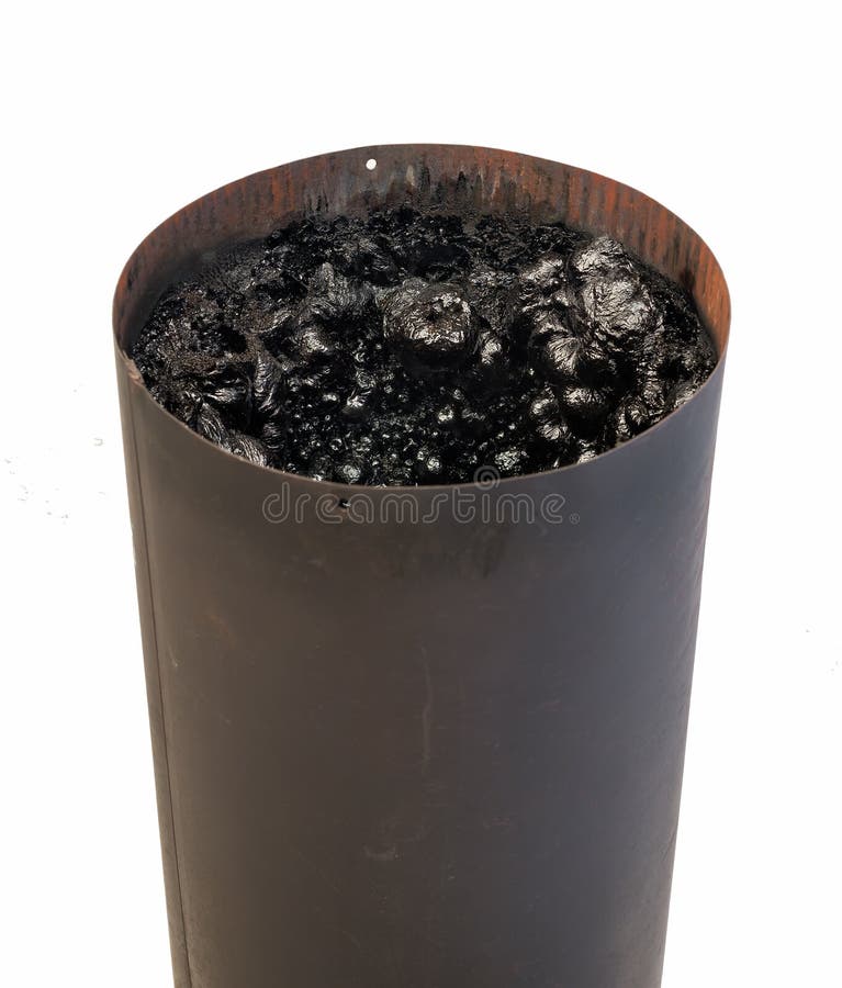 Kreosot i ugnrör arkivfoto. Bild av lampglas, vedträ - 51601360