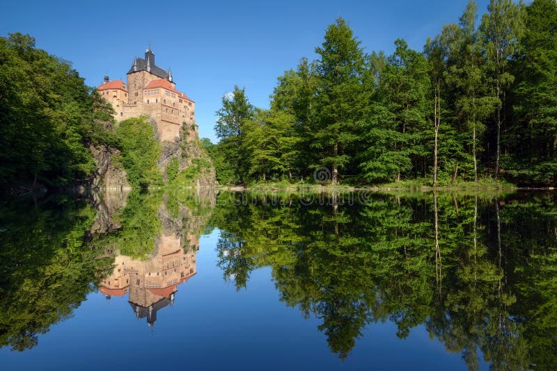 Kriebstein slott, Tyskland arkivfoto. Bild av slott, träd - 56281050