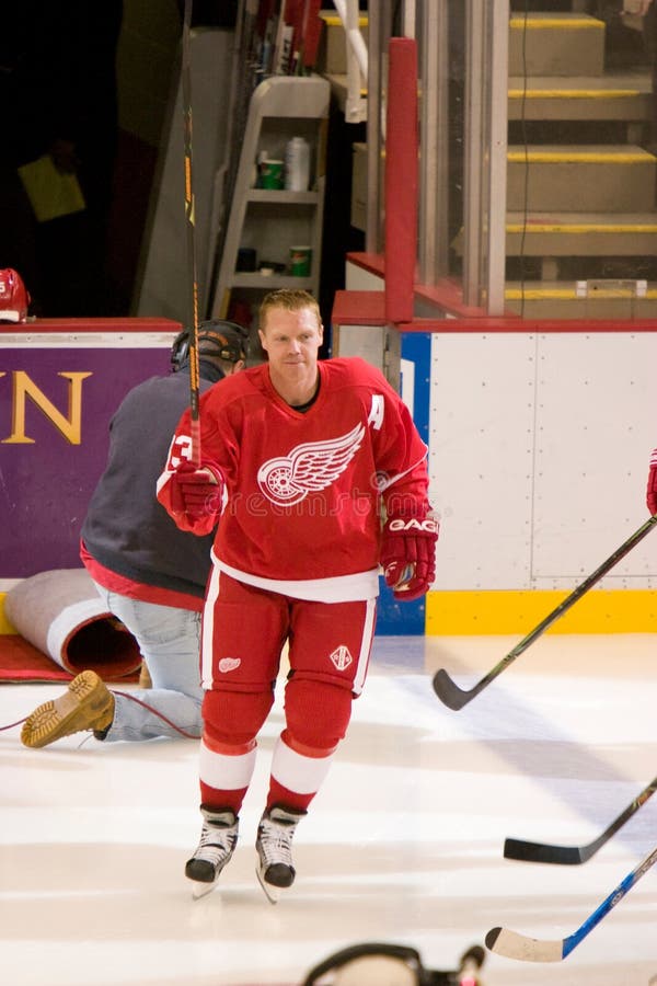 Kris Draper Take Une Aspiration Image stock éditorial - Image du kris ...