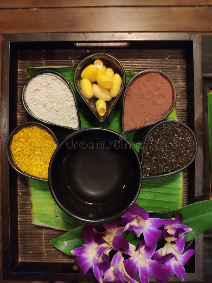 Krydda arkivfoto. Bild av relax, fritid, brunnsort, krydda - 135450810