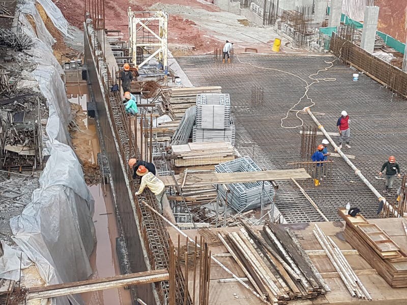 Building Basement Under Construction Using the Open Cut Method ...