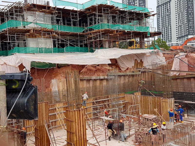 Building Basement Under Construction Using the Open Cut Method ...