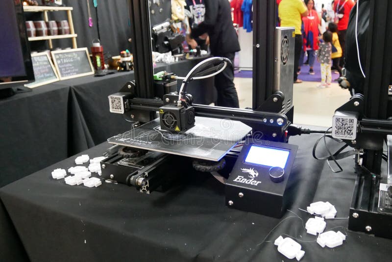 3D Printers are Printing Digital Images from Computers in 3D Form ...