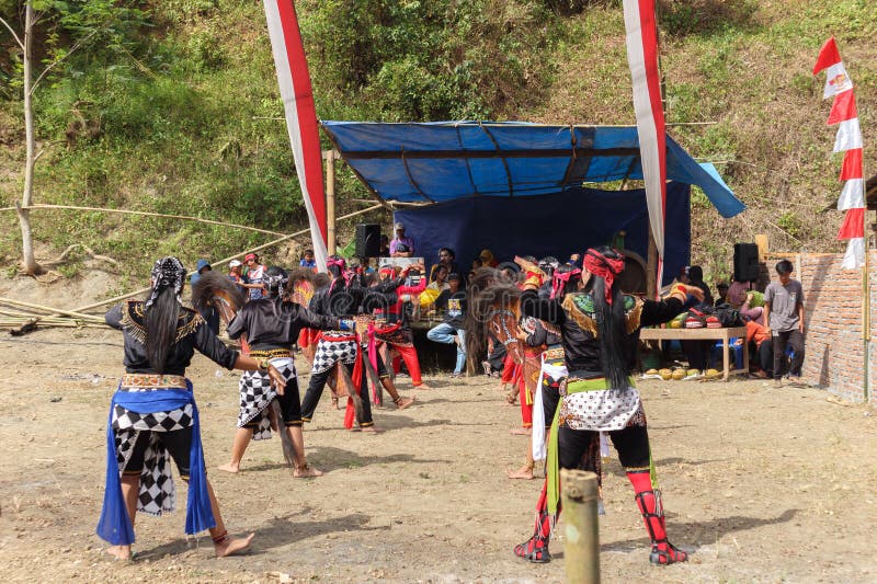 Kuda Lumping or Jathilan is a Traditional Dance Originating from Java ...